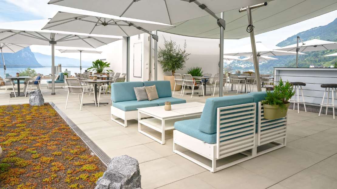 Neuro Campus Hotel DAS MORGEN | Hunn Gartenmöbel